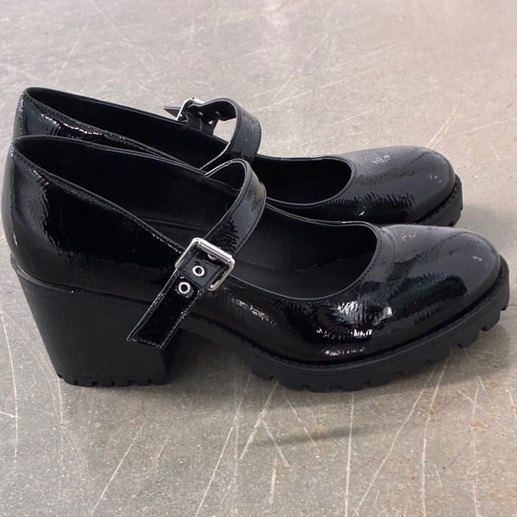 Dirty Laundry | Shoes | Patent Leather Mary Jane Chunky Stack Heel ...